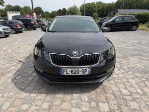 Melns Skoda Octavia 2019 Tauragė, ar dzinēja tilpumu 1.60 L un nobraukumu 165 tūkst. km par 9500 €, foto 3 vietnē AUTOMOTO.COM.LV