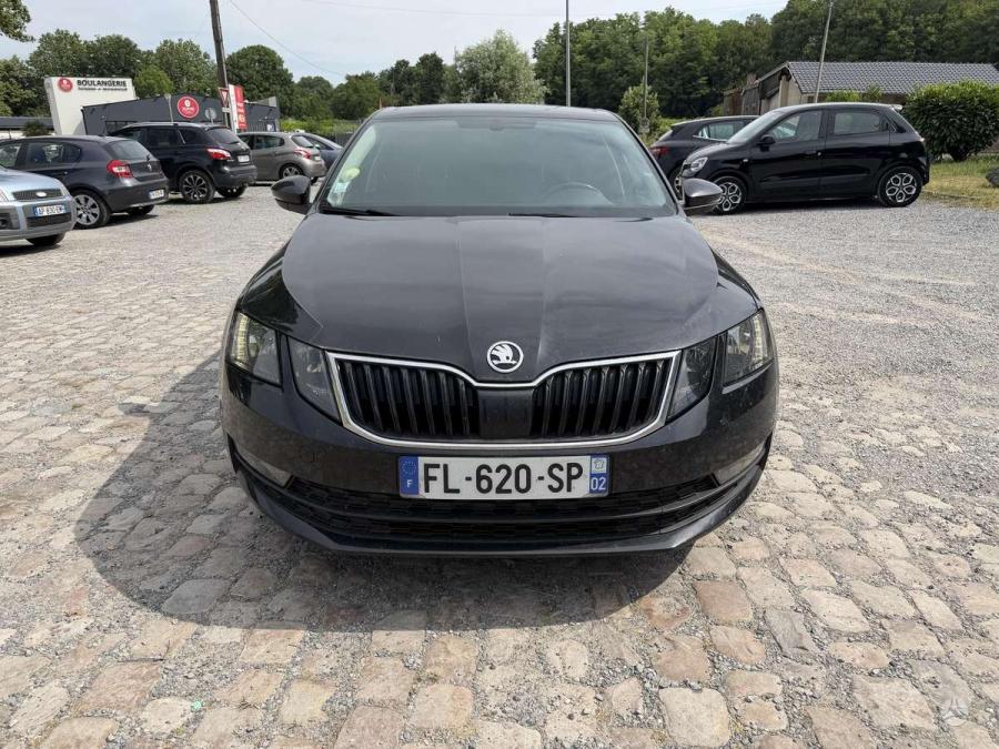 Melns Skoda Octavia 2019 Tauragė, ar dzinēja tilpumu 1.60 L un nobraukumu 165 tūkst. km par 9500 €, foto 3 vietnē AUTOMOTO.COM.LV