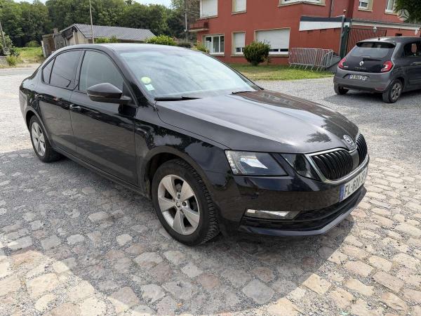 Melns Skoda Octavia 2019 Tauragė, ar dzinēja tilpumu 1.60 L un nobraukumu 165 tūkst. km par 9500 €, foto 3 vietnē AUTOMOTO.COM.LV