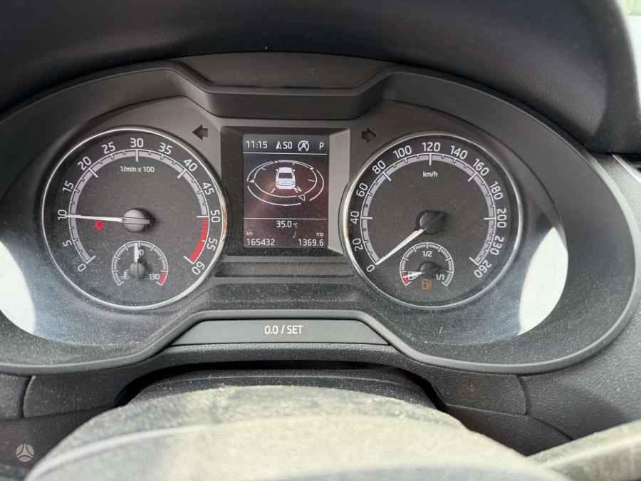 Melns Skoda Octavia 2019 Tauragė, ar dzinēja tilpumu 1.60 L un nobraukumu 165 tūkst. km par 9500 €, foto 13 vietnē AUTOMOTO.COM.LV