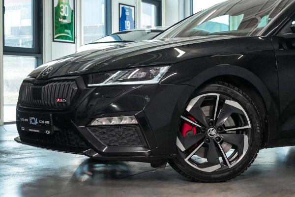 Black Skoda Octavia 2021 in Marijampole, with an engine capacity of 2.00 L and mileage of 66 thousand km for 24950 €, photo 6 on AUTOMOTO.COM.LV