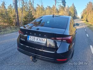 Black Skoda Octavia 2021 in Kuressaare, with an engine capacity of 1.50 L and mileage of 142 thousand km for 17500 €, photo 7 on AUTOMOTO.COM.LV
