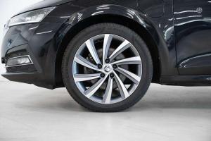 Melns Skoda Octavia 2021 Viļņa, ar dzinēja tilpumu 1.40 L un nobraukumu 145 tūkst. km par 21800 €, foto 30 vietnē AUTOMOTO.COM.LV