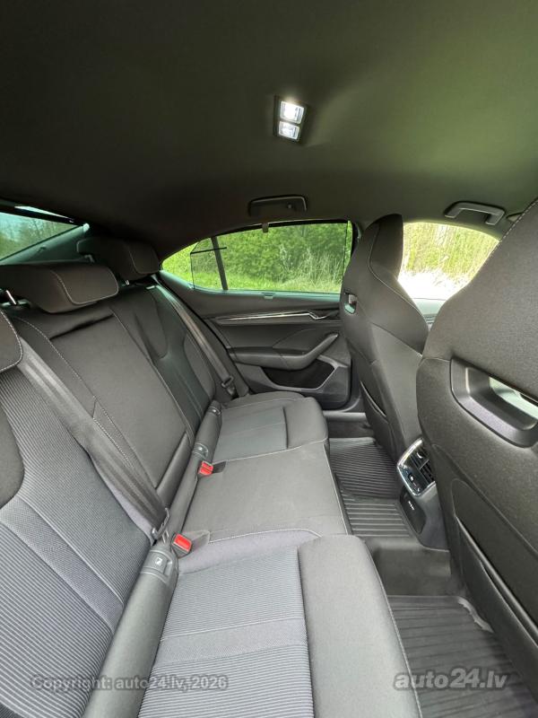 Melns Skoda Octavia 2022 Tallina, ar dzinēja tilpumu 2.00 L un nobraukumu 55 tūkst. km par 30000 €, foto 10 vietnē AUTOMOTO.COM.LV