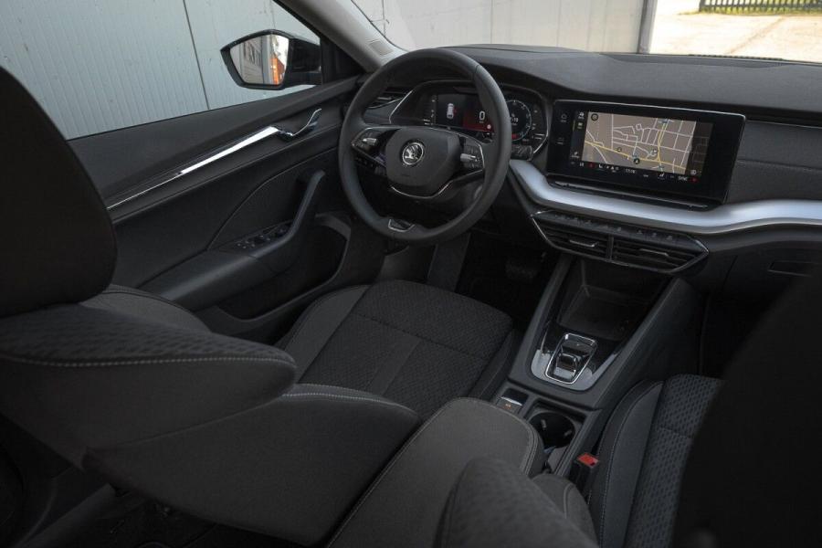 Melns Skoda Octavia 2022 Jelgava, ar dzinēja tilpumu 2.00 L un nobraukumu 169 tūkst. km par 17450 €, foto 9 vietnē AUTOMOTO.COM.LV