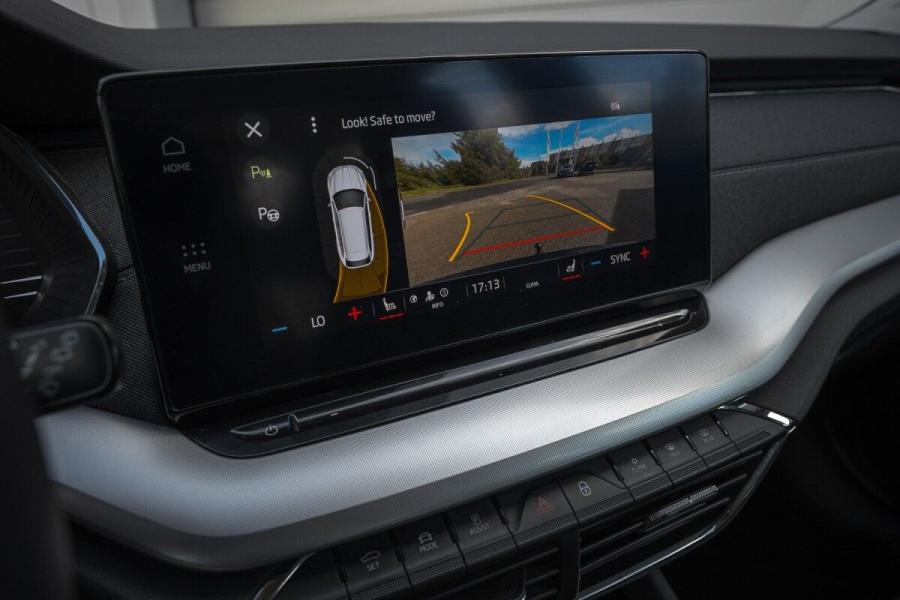 Melns Skoda Octavia 2022 Jelgava, ar dzinēja tilpumu 2.00 L un nobraukumu 169 tūkst. km par 17450 €, foto 18 vietnē AUTOMOTO.COM.LV