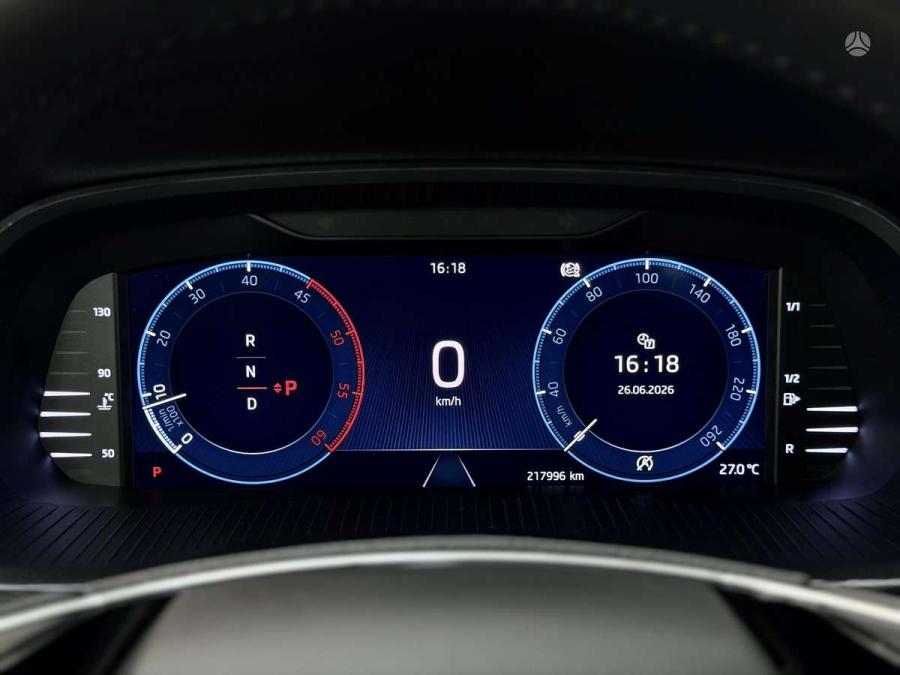 Black Skoda Octavia 2022 in Vilnius, with an engine capacity of 2.00 L and mileage of 218 thousand km for 16500 €, photo 33 on AUTOMOTO.COM.LV