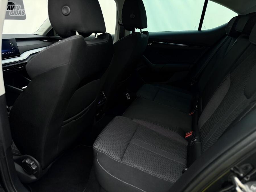 Melns Skoda Octavia 2022 Avižieniai, ar dzinēja tilpumu 2.00 L un nobraukumu 218 tūkst. km par 14999 €, foto 12 vietnē AUTOMOTO.COM.LV