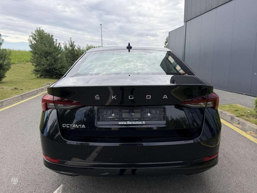 Melns Skoda Octavia 2023 Kauņa, ar dzinēja tilpumu 1.00 L un nobraukumu 214 tūkst. km par 12000 €, foto 7 vietnē AUTOMOTO.COM.LV