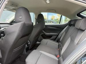 Melns Skoda Octavia 2023 Kauņa, ar dzinēja tilpumu 1.00 L un nobraukumu 214 tūkst. km par 12000 €, foto 16 vietnē AUTOMOTO.COM.LV
