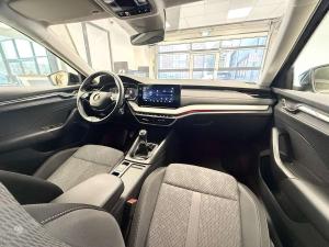 Черный Шкода Октавия 2023 в Каунас, объемом двигателя 1.97 л и пробегом 162 тыс. км за 15800 €, фото 10 на AUTOMOTO.COM.LV