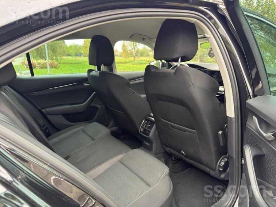 Black Skoda Octavia 2024 in Riga, with an engine capacity of 1.50 L and mileage of 38 thousand km for 21700 €, photo 11 on AUTOMOTO.COM.LV