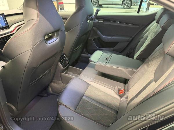 Melns Skoda Octavia 2026 Pērnava, ar dzinēja tilpumu 2.00 L un nobraukumu 5 tūkst. km par 41300 €, foto 11 vietnē AUTOMOTO.COM.LV