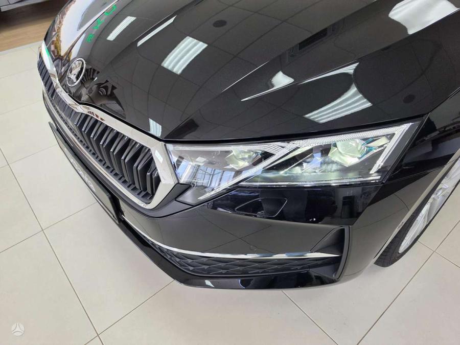 Melns Skoda Octavia 2026 Šauļi, ar dzinēja tilpumu 1.50 L un nobraukumu 0 tūkst. km par 31180 €, foto 4 vietnē AUTOMOTO.COM.LV