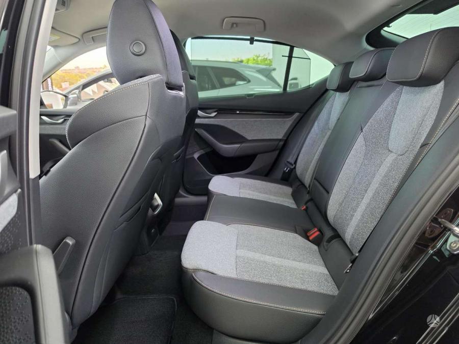 Melns Skoda Octavia 2026 Šauļi, ar dzinēja tilpumu 1.50 L un nobraukumu 0 tūkst. km par 31180 €, foto 42 vietnē AUTOMOTO.COM.LV