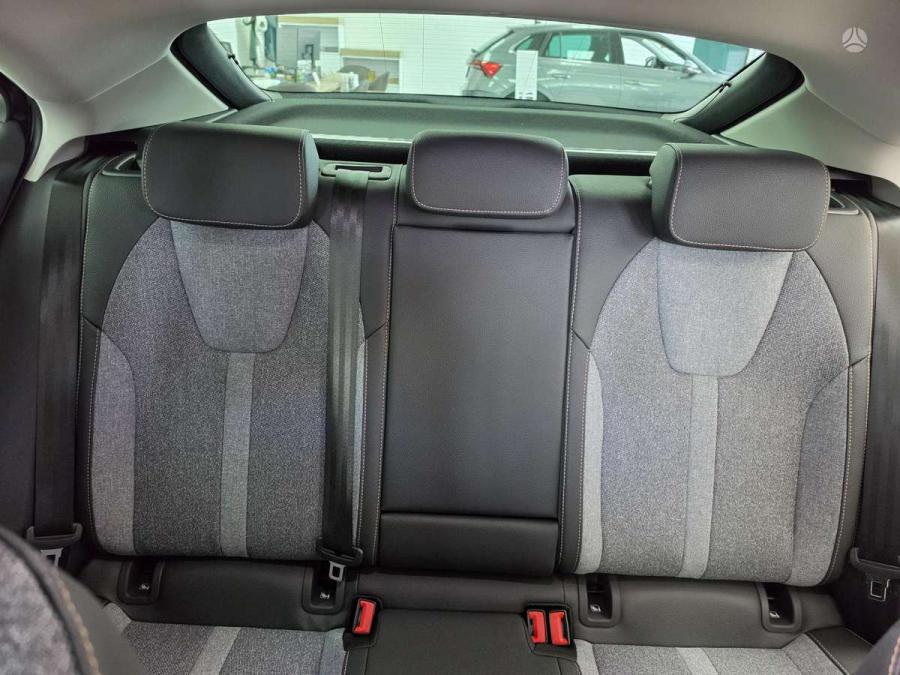 Melns Skoda Octavia 2026 Šauļi, ar dzinēja tilpumu 1.50 L un nobraukumu 0 tūkst. km par 31180 €, foto 44 vietnē AUTOMOTO.COM.LV