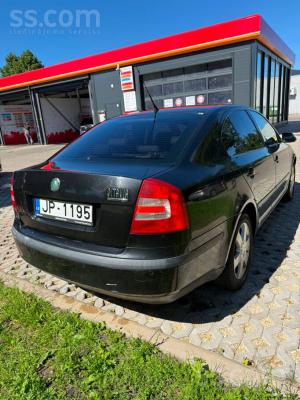 Black Skoda Octavia 2006 in Riga, with an engine capacity of 1.90 L and mileage of 307 thousand km for 1500 €, photo 3 on AUTOMOTO.COM.LV