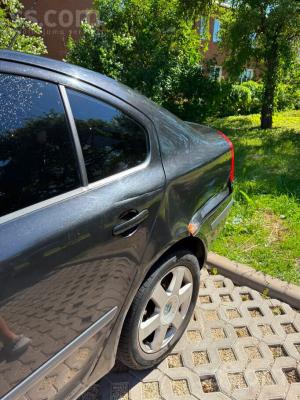 Black Skoda Octavia 2006 in Riga, with an engine capacity of 1.90 L and mileage of 307 thousand km for 1500 €, photo 4 on AUTOMOTO.COM.LV