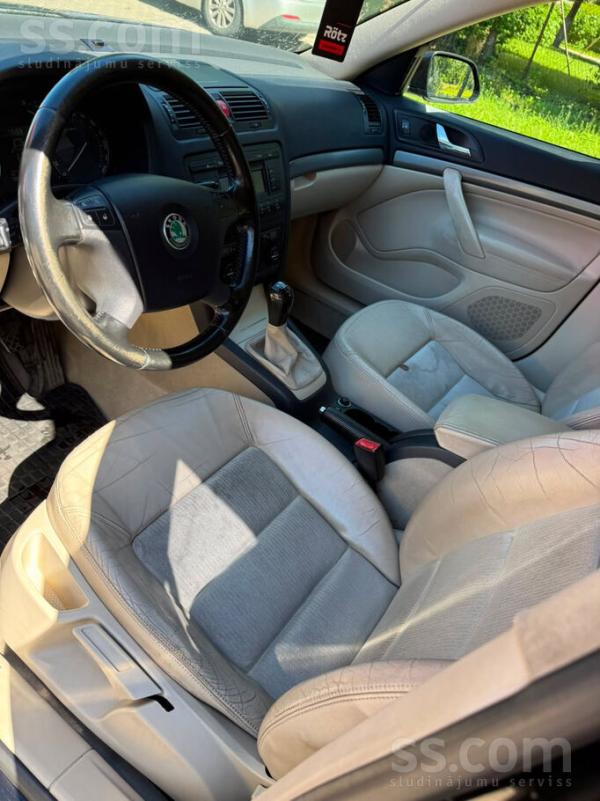 Black Skoda Octavia 2006 in Riga, with an engine capacity of 1.90 L and mileage of 307 thousand km for 1500 €, photo 9 on AUTOMOTO.COM.LV