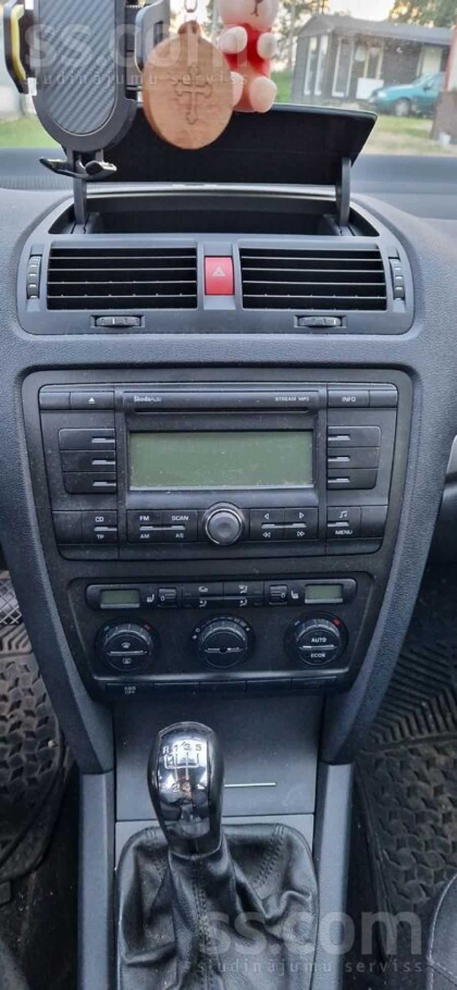 Melns Skoda Octavia 2006 Rīga, ar dzinēja tilpumu 1.90 L un nobraukumu 478 tūkst. km par 500 €, foto 6 vietnē AUTOMOTO.COM.LV