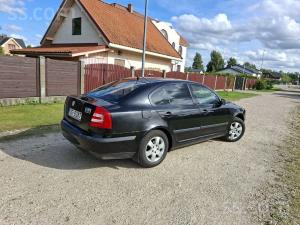 Черный Шкода Октавия 2006 в Елгава, объемом двигателя 1.60 л и пробегом 194 тыс. км за 1350 €, фото 3 на AUTOMOTO.COM.LV