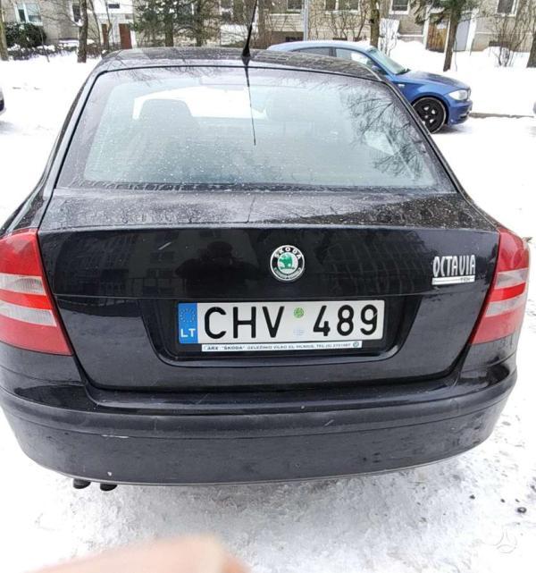 Melns Skoda Octavia 2007 Viļņa, ar dzinēja tilpumu 1.90 L un nobraukumu 222 tūkst. km par 3000 €, foto 3 vietnē AUTOMOTO.COM.LV