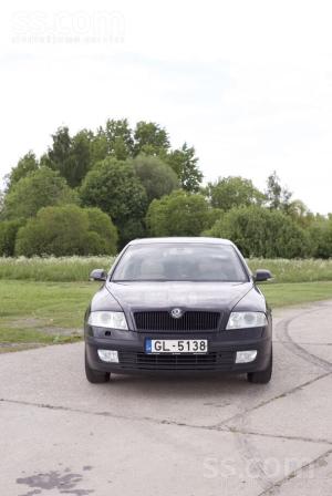 Melns Skoda Octavia 2007 Rīga, ar dzinēja tilpumu 2.00 L un nobraukumu 224 tūkst. km par 1950 €, foto 3 vietnē AUTOMOTO.COM.LV