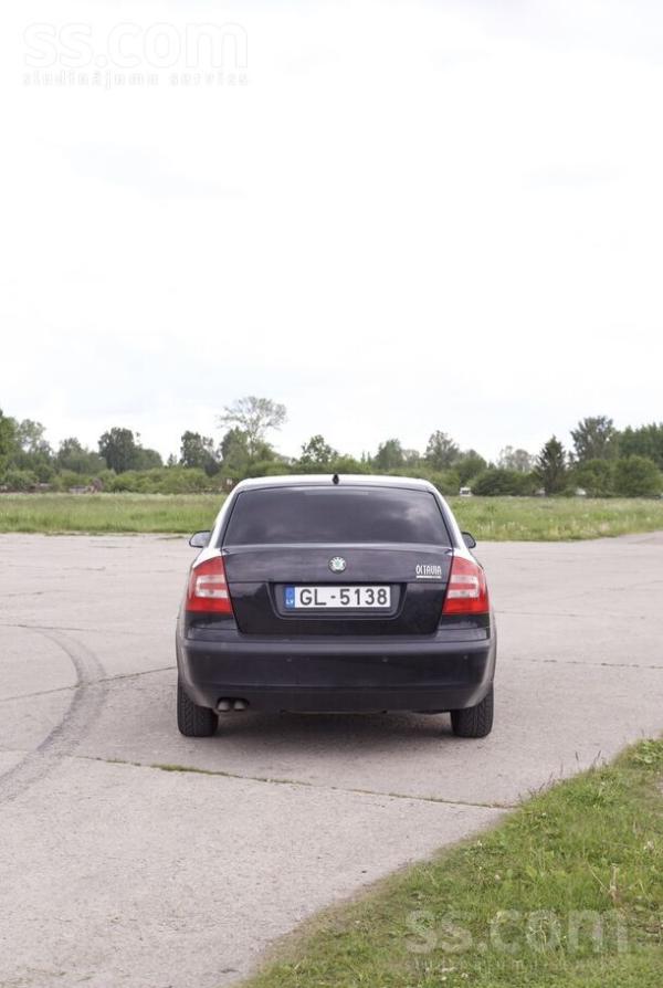 Black Skoda Octavia 2007 in Riga, with an engine capacity of 2.00 L and mileage of 224 thousand km for 1950 €, photo 5 on AUTOMOTO.COM.LV