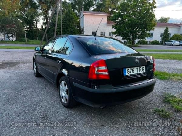 Melns Skoda Octavia 2008 Pērnava, ar dzinēja tilpumu 1.60 L un nobraukumu 228 tūkst. km par 2500 €, foto 3 vietnē AUTOMOTO.COM.LV