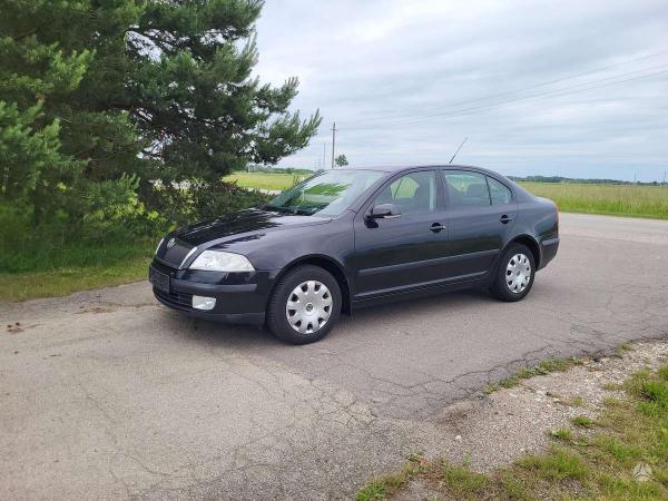 Melns Skoda Octavia 2009 Vilkaviškis, ar dzinēja tilpumu 1.60 L un nobraukumu 200 tūkst. km par 2500 €, foto 1 vietnē AUTOMOTO.COM.LV