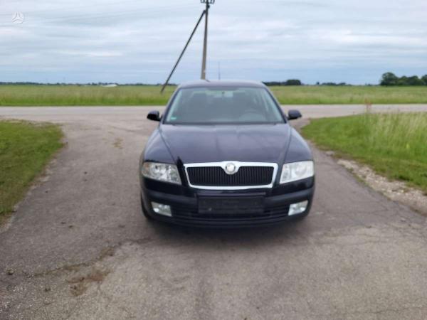 Melns Skoda Octavia 2009 Vilkaviškis, ar dzinēja tilpumu 1.60 L un nobraukumu 200 tūkst. km par 2500 €, foto 6 vietnē AUTOMOTO.COM.LV