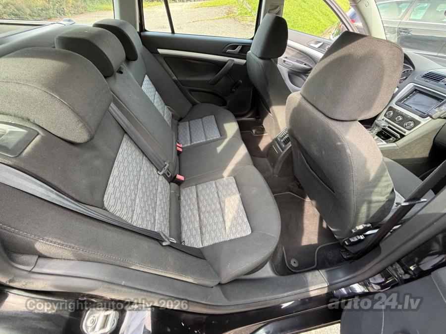 Melns Skoda Octavia 2009 Tallina, ar dzinēja tilpumu 1.90 L un nobraukumu 252 tūkst. km par 4490 €, foto 14 vietnē AUTOMOTO.COM.LV