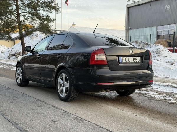 Melns Skoda Octavia 2010 Viļņa, ar dzinēja tilpumu 1.90 L un nobraukumu 291 tūkst. km par 2490 €, foto 7 vietnē AUTOMOTO.COM.LV