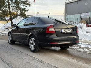 Melns Skoda Octavia 2010 Viļņa, ar dzinēja tilpumu 1.90 L un nobraukumu 291 tūkst. km par 2490 €, foto 7 vietnē AUTOMOTO.COM.LV