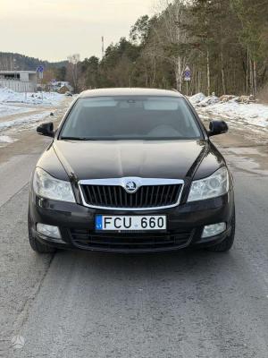 Melns Skoda Octavia 2010 Viļņa, ar dzinēja tilpumu 1.90 L un nobraukumu 291 tūkst. km par 2490 €, foto 8 vietnē AUTOMOTO.COM.LV