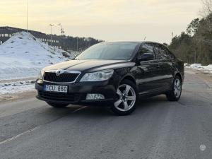 Melns Skoda Octavia 2010 Viļņa, ar dzinēja tilpumu 1.90 L un nobraukumu 291 tūkst. km par 2490 €, foto 10 vietnē AUTOMOTO.COM.LV