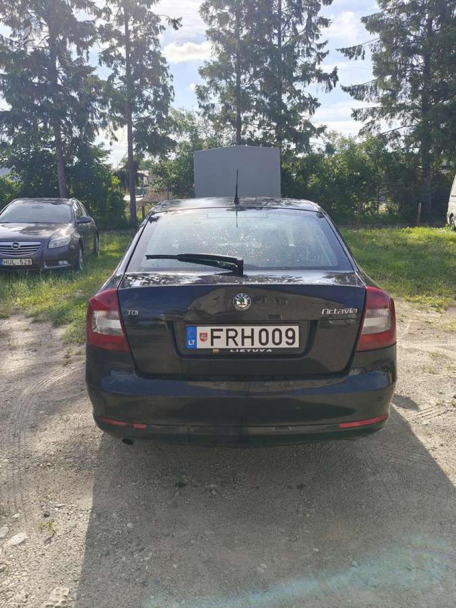 Melns Skoda Octavia 2010 Šilutė, ar dzinēja tilpumu 1.60 L un nobraukumu 309 tūkst. km par 3000 €, foto 3 vietnē AUTOMOTO.COM.LV