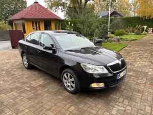 Черный Шкода Октавия 2010 в Рига, объемом двигателя 1.20 л и пробегом 199 тыс. км за 1800 €, фото  на AUTOMOTO.COM.LV