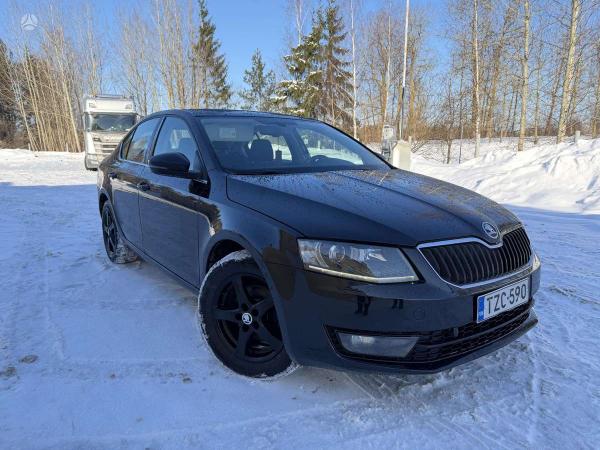 Black Skoda Octavia 2013 in Kaunas, with an engine capacity of 1.60 L and mileage of 358 thousand km for 4350 €, photo 1 on AUTOMOTO.COM.LV