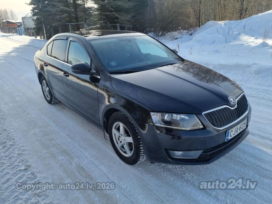 Black Skoda Octavia 2013 in Polva, with an engine capacity of 2.00 L and mileage of 289 thousand km for 5090 €, photo 1 on AUTOMOTO.COM.LV