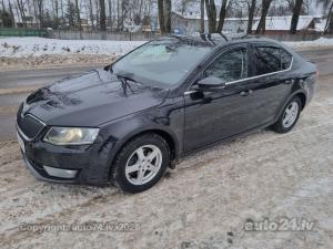 Black Skoda Octavia 2013 in Polva, with an engine capacity of 2.00 L and mileage of 289 thousand km for 5090 €, photo 14 on AUTOMOTO.COM.LV