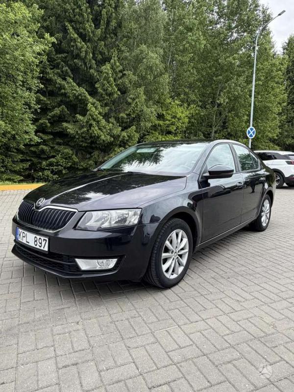 Melns Skoda Octavia 2013 Viļņa, ar dzinēja tilpumu 1.60 L un nobraukumu 420 tūkst. km par 3900 €, foto 1 vietnē AUTOMOTO.COM.LV