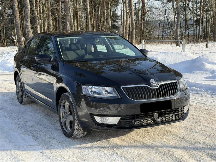Black Skoda Octavia 2014 in Vilnius, with an engine capacity of 1.60 L and mileage of 245 thousand km for 5650 €, photo 1 on AUTOMOTO.COM.LV