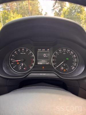 Black Skoda Octavia 2014 in Riga, with an engine capacity of 2.00 L and mileage of 287 thousand km for 3350 €, photo 9 on AUTOMOTO.COM.LV