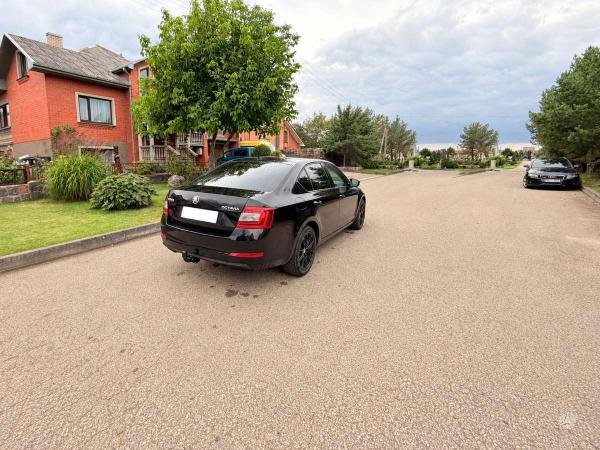 Melns Skoda Octavia 2015 Klaipėda, ar dzinēja tilpumu 1.60 L un nobraukumu 325 tūkst. km par 8000 €, foto 5 vietnē AUTOMOTO.COM.LV