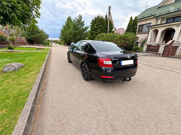 Melns Skoda Octavia 2015 Klaipėda, ar dzinēja tilpumu 1.60 L un nobraukumu 325 tūkst. km par 8000 €, foto 6 vietnē AUTOMOTO.COM.LV