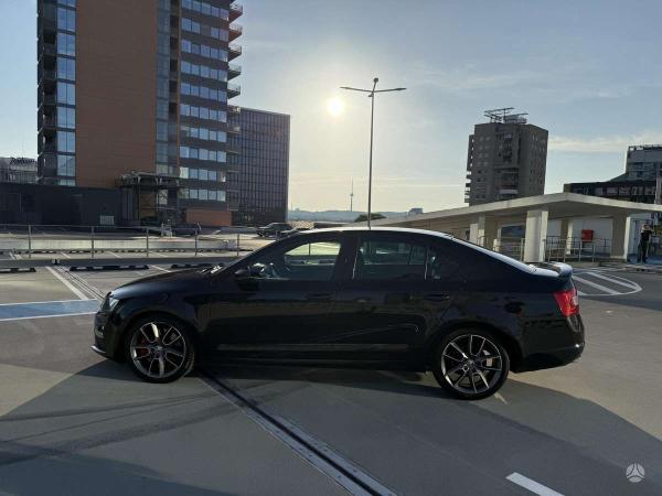 Black Skoda Octavia 2016 in Vilnius, with an engine capacity of 1.97 L and mileage of 166 thousand km for 11450 €, photo 1 on AUTOMOTO.COM.LV