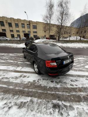 Black Skoda Octavia 2016 in Vilnius, with an engine capacity of 1.60 L and mileage of 250 thousand km for 5700 €, photo 3 on AUTOMOTO.COM.LV