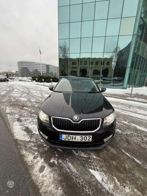 Black Skoda Octavia 2016 in Vilnius, with an engine capacity of 1.60 L and mileage of 250 thousand km for 5700 €, photo 5 on AUTOMOTO.COM.LV