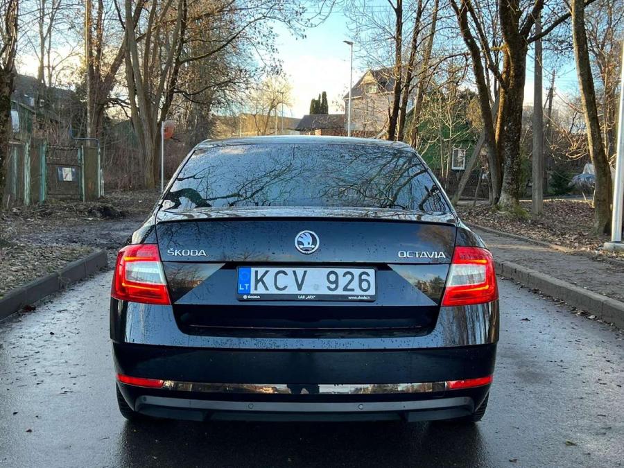 Melns Skoda Octavia 2017 Trakai, ar dzinēja tilpumu 1.80 L un nobraukumu 140 tūkst. km par 11150 €, foto 6 vietnē AUTOMOTO.COM.LV